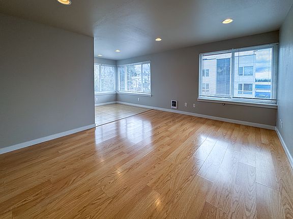 6314 34th Ave SW APT 302, Seattle, WA 98126 | Zillow