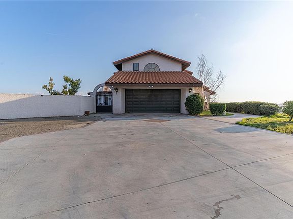 36264 Avenue E, Yucaipa, CA 92399 | MLS #CV24043218 | Zillow