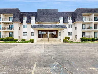 2371 Deerpath Dr Schererville IN | Zillow