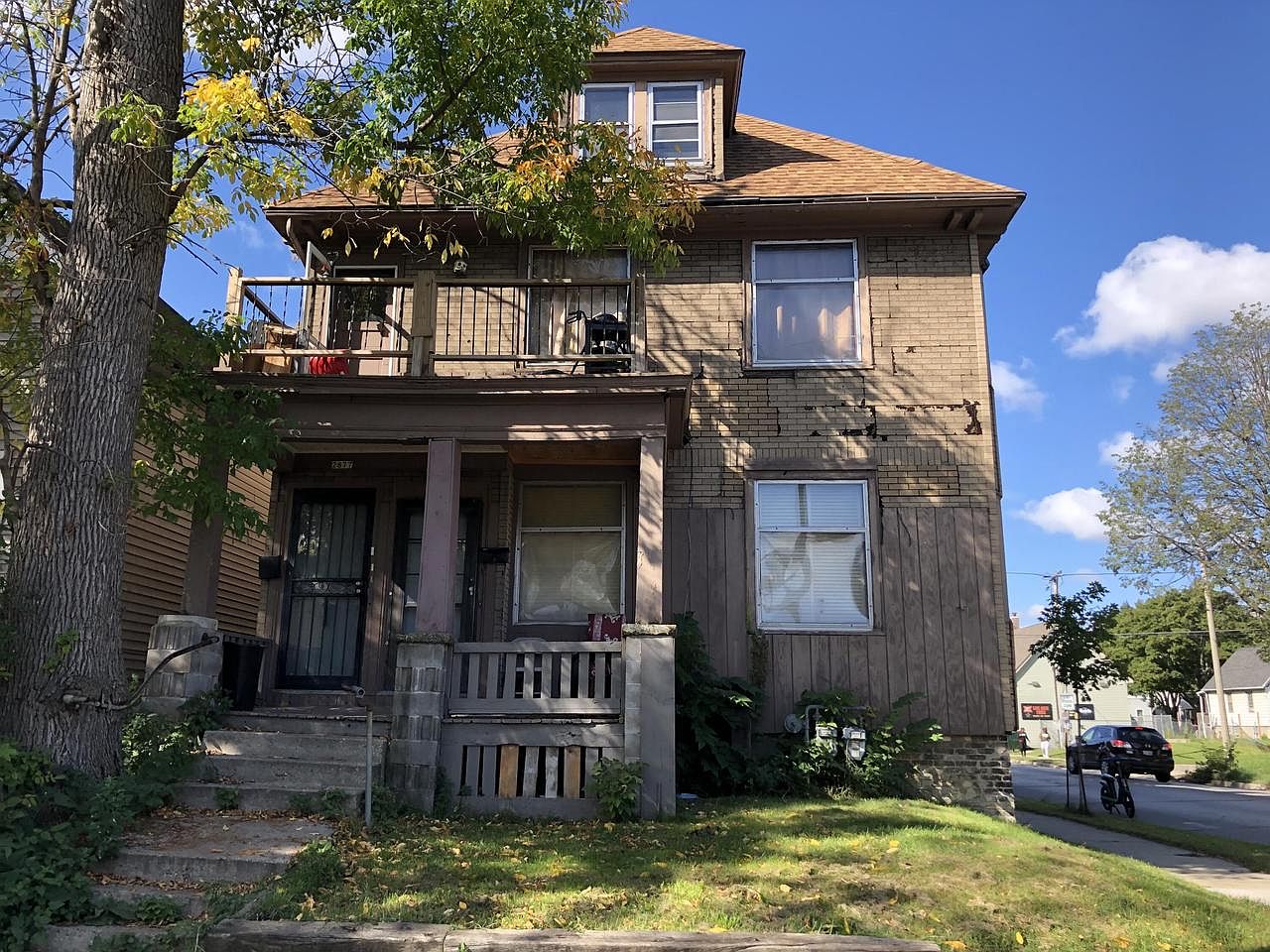 2877 North 23rd STREET UNIT 2379, Milwaukee, WI 53206 | Zillow