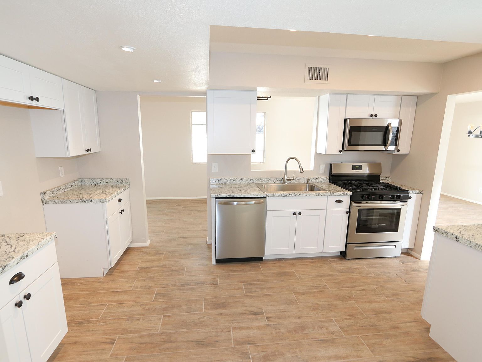 210 S Abrego Dr, Green Valley, AZ 85614 | Zillow