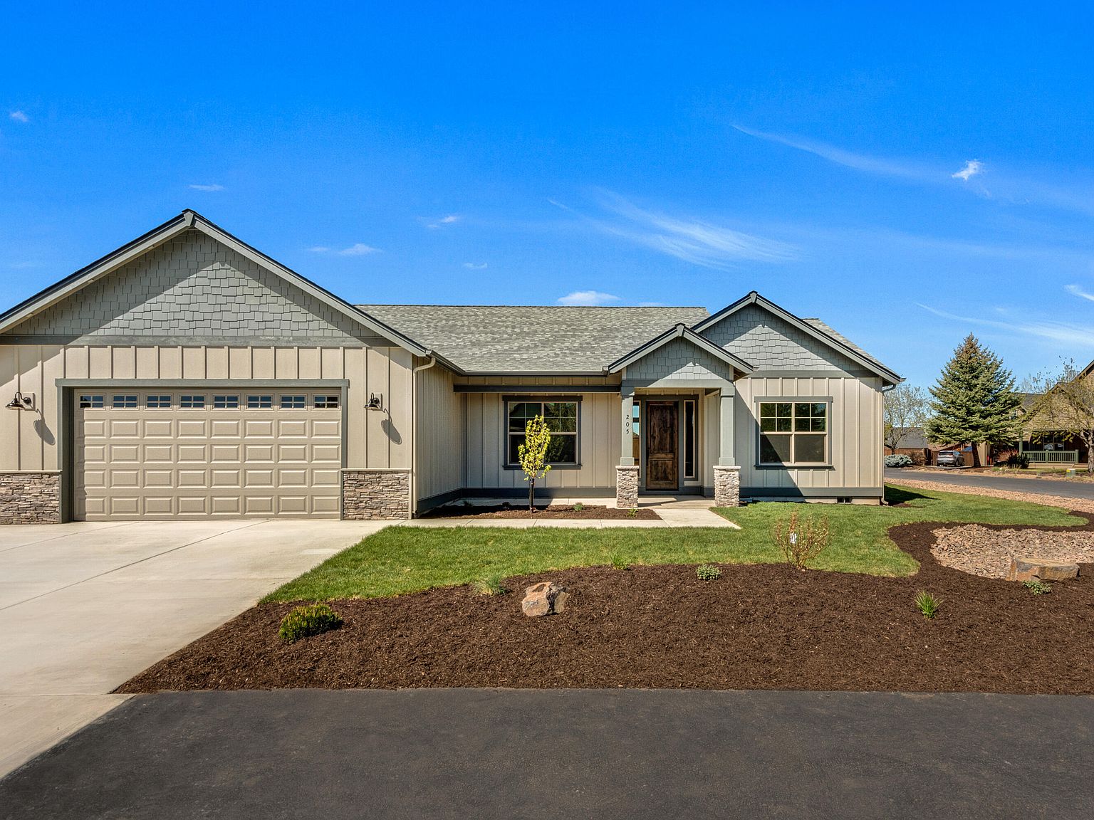 205 NW Saddle Ridge Loop, Prineville, OR 97754 | Zillow