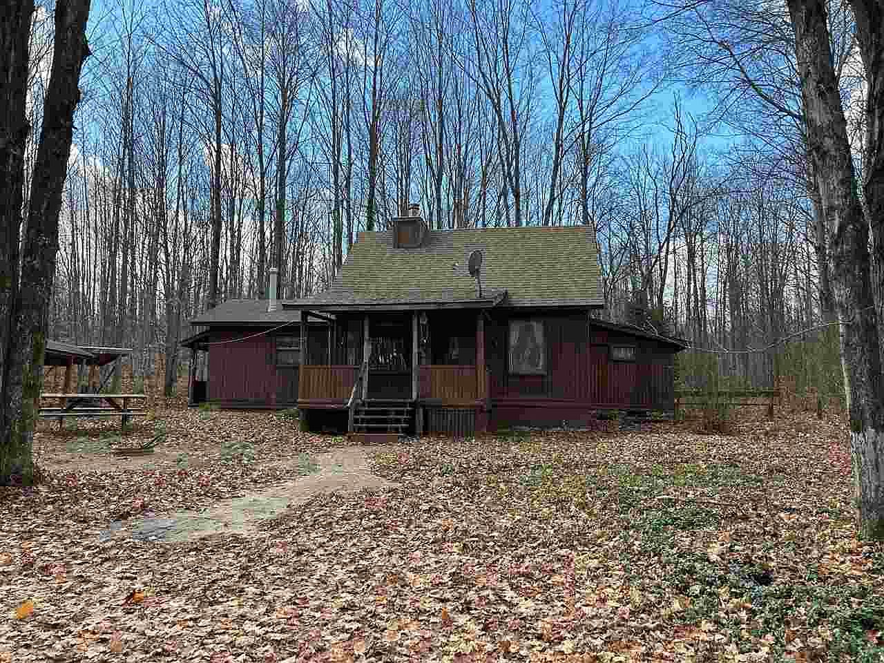 8641 Springvale Dr, Grayling, MI 49738 | MLS #472667 | Zillow