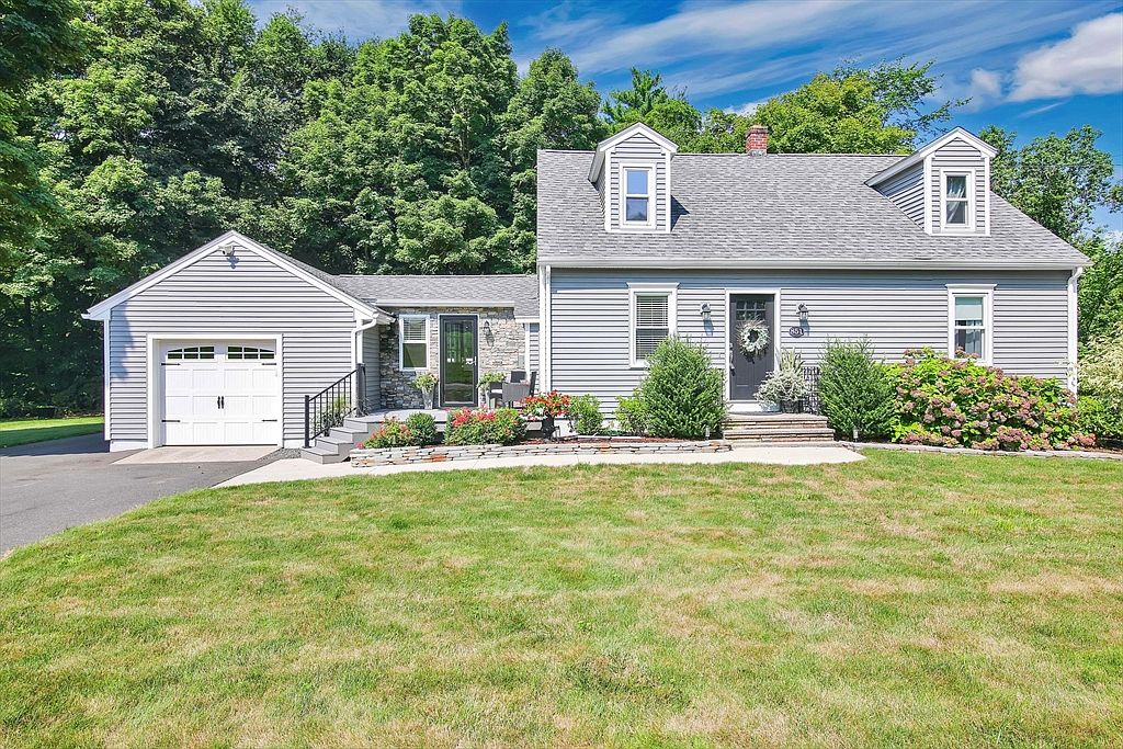 851 Main St, Wilbraham, MA 01095 | Zillow