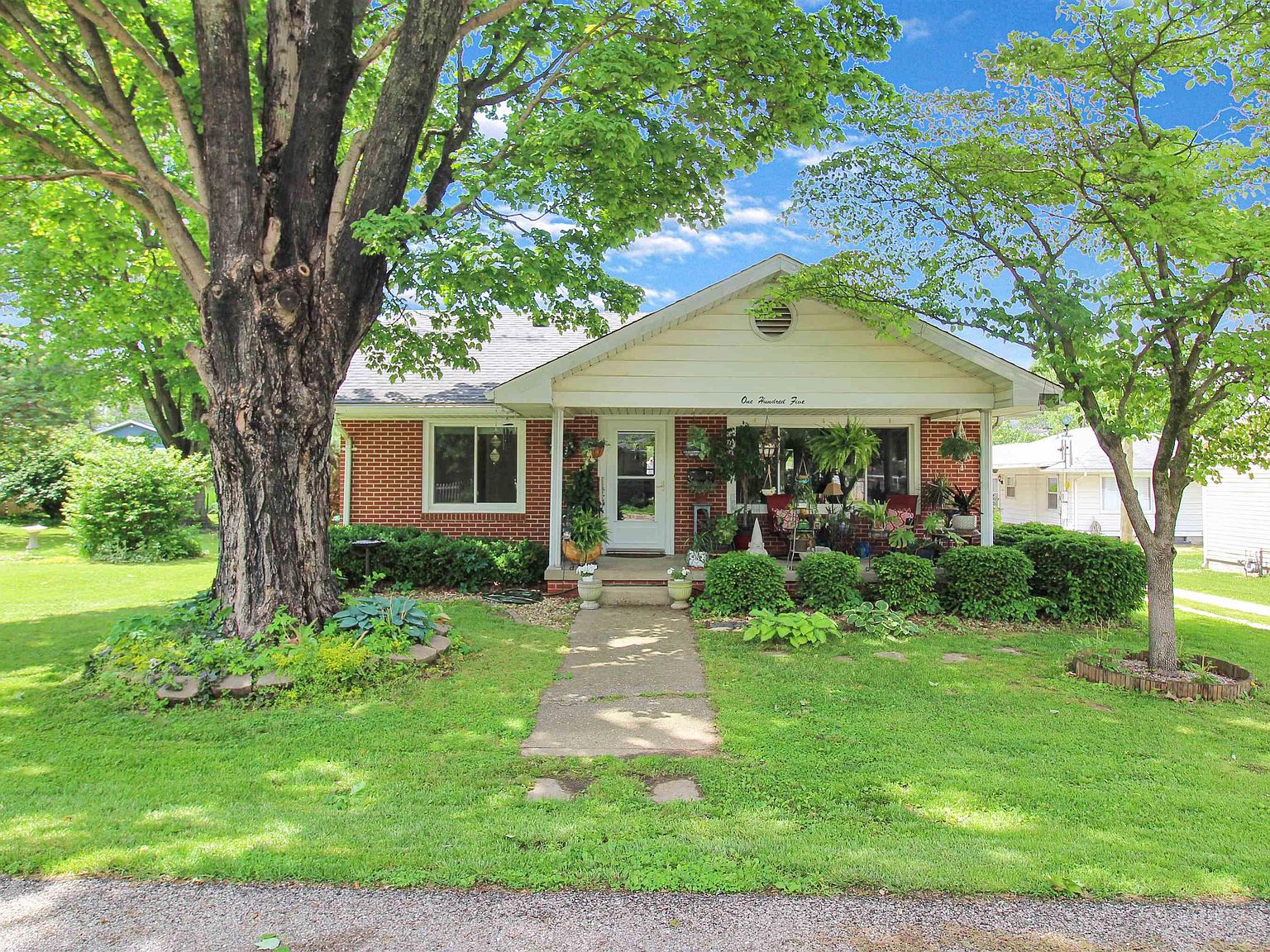 105 S Jefferson St, Princeton, IN 47670 | Zillow