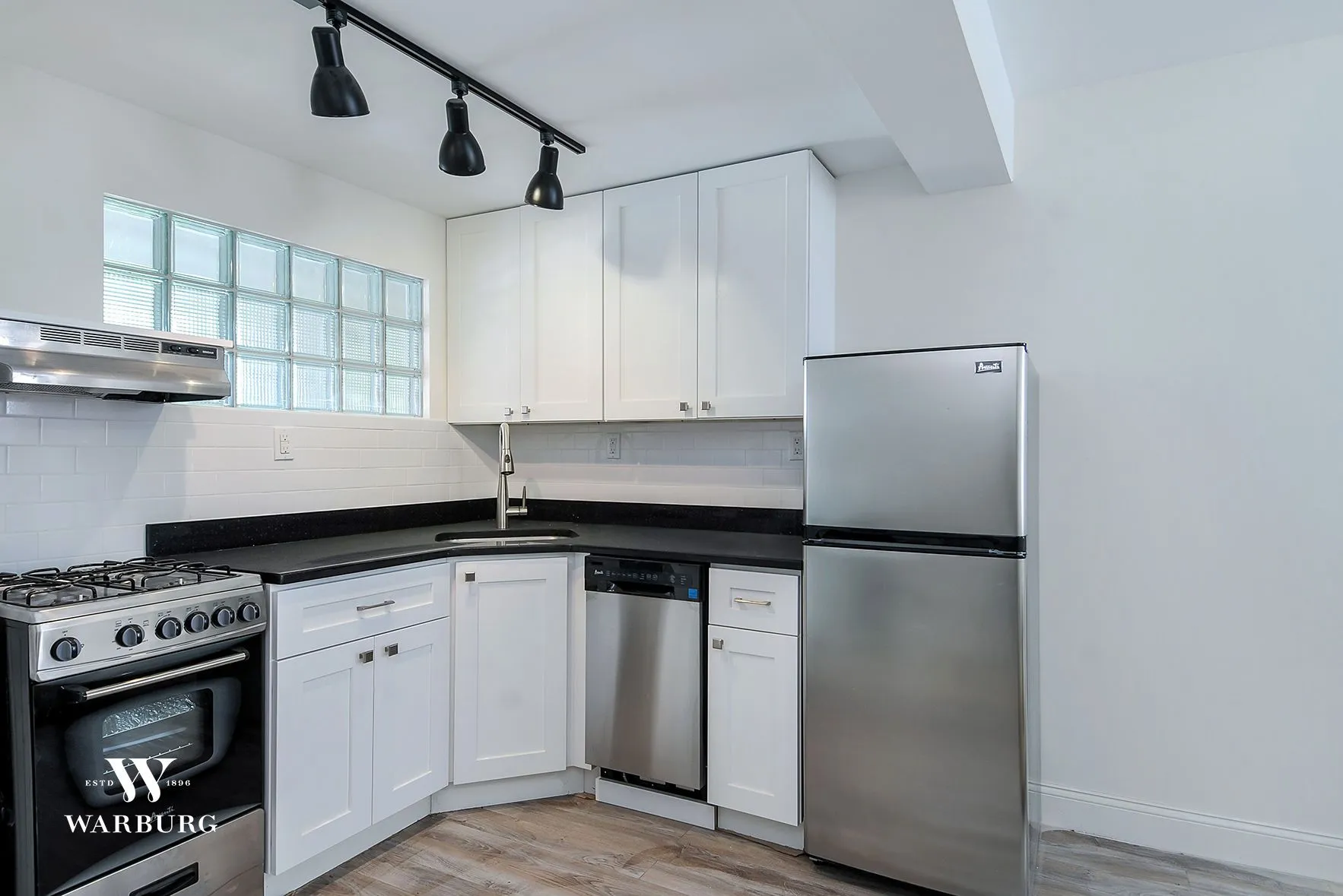 502 West 44th Street #1A in Hell's Kitchen, Manhattan | StreetEasy