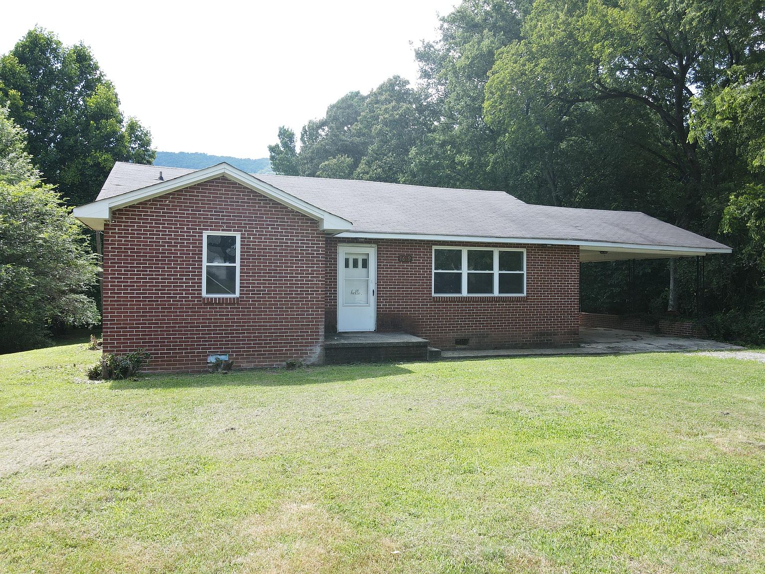 1689 N Main St, Whitwell, TN 37397 | Zillow