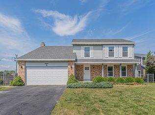 9 N Beverly Ln, Arlington Heights, IL 60004 | MLS #12162350 | Zillow