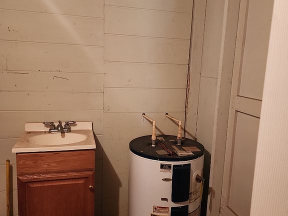 501 W Main St #1, Albertville, AL 35950 | Zillow