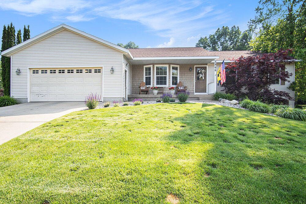 3566 Valley View Dr, Muskegon, MI 49444 | MLS #23019930 | Zillow