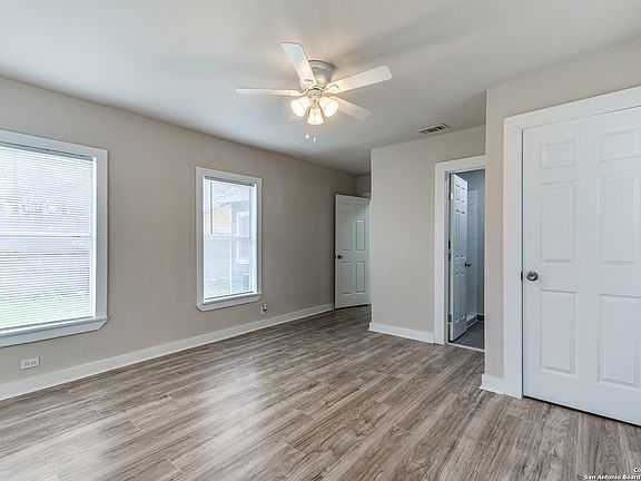 2205 Clower, San Antonio, TX 78201 | MLS #1844125 | Zillow