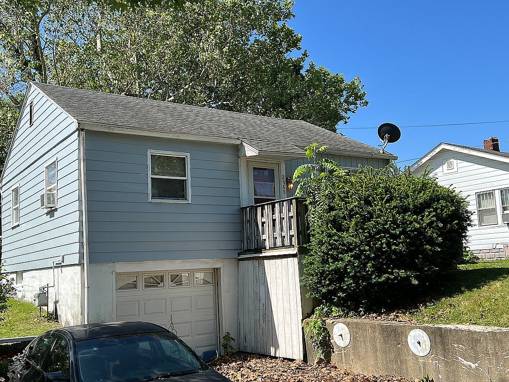 2365 E Decatur St, Decatur, IL 62521 | Zillow
