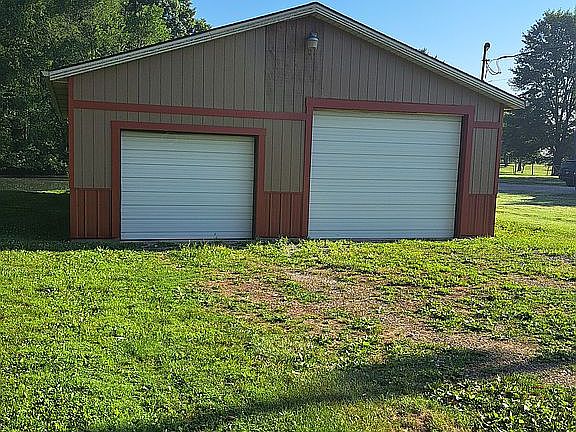 5133 Lovers Ln, North Lawrence, OH 44666 | Zillow