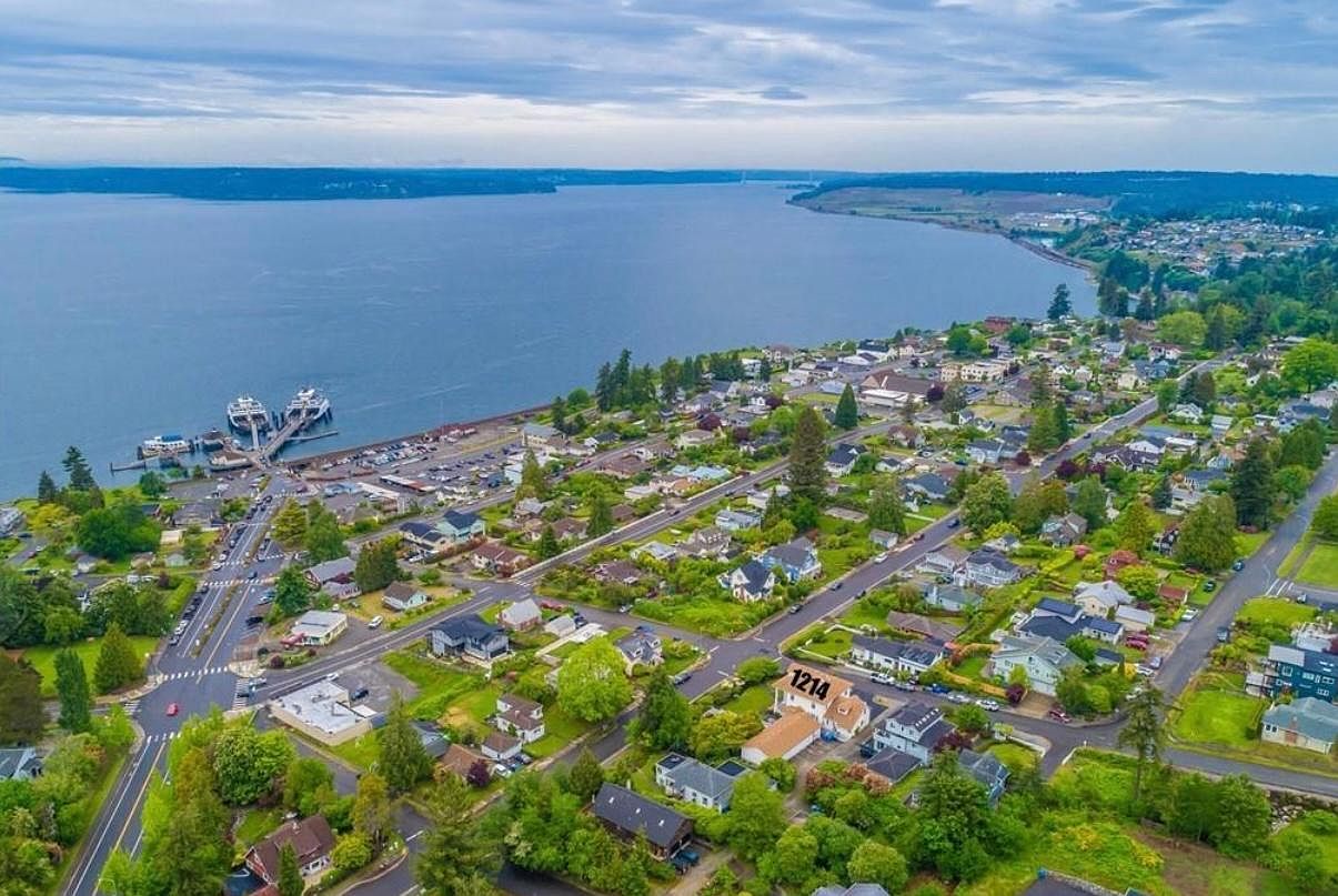 1214 Starling St SUITE B, Steilacoom, WA 98388 | Zillow