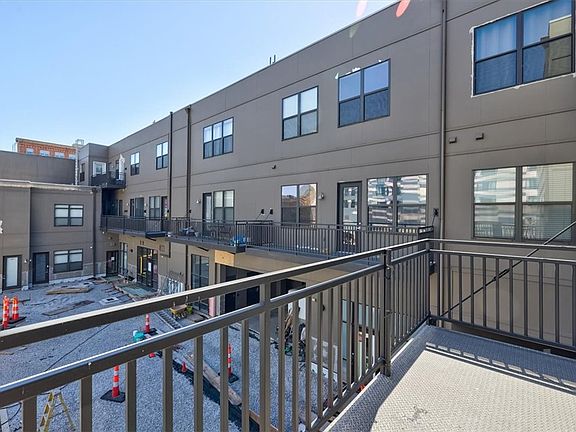 400 E Locust St UNIT 211, Des Moines, IA 50309 | MLS #692579 | Zillow