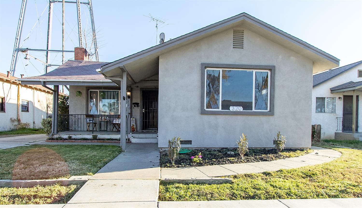 320 6th St, Gustine, CA 95322 | Zillow
