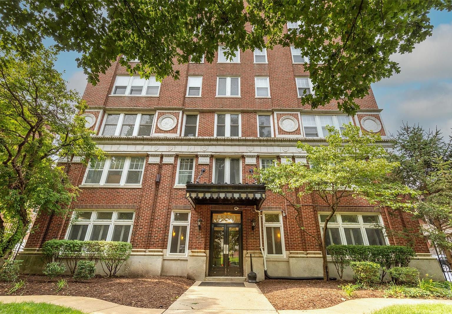 5330 Pershing Ave APT 606, Saint Louis, MO 63112 | Zillow