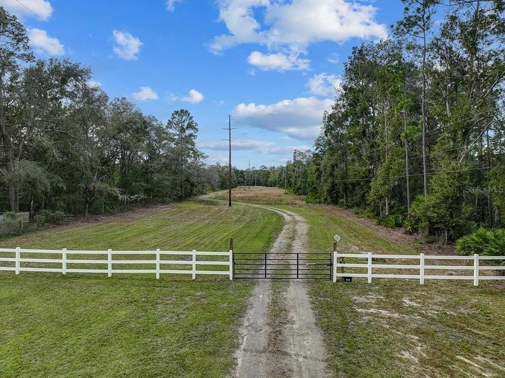 310 N Otter Creek Ave, Bronson, FL 32621 | MLS #GC526307 | Zillow