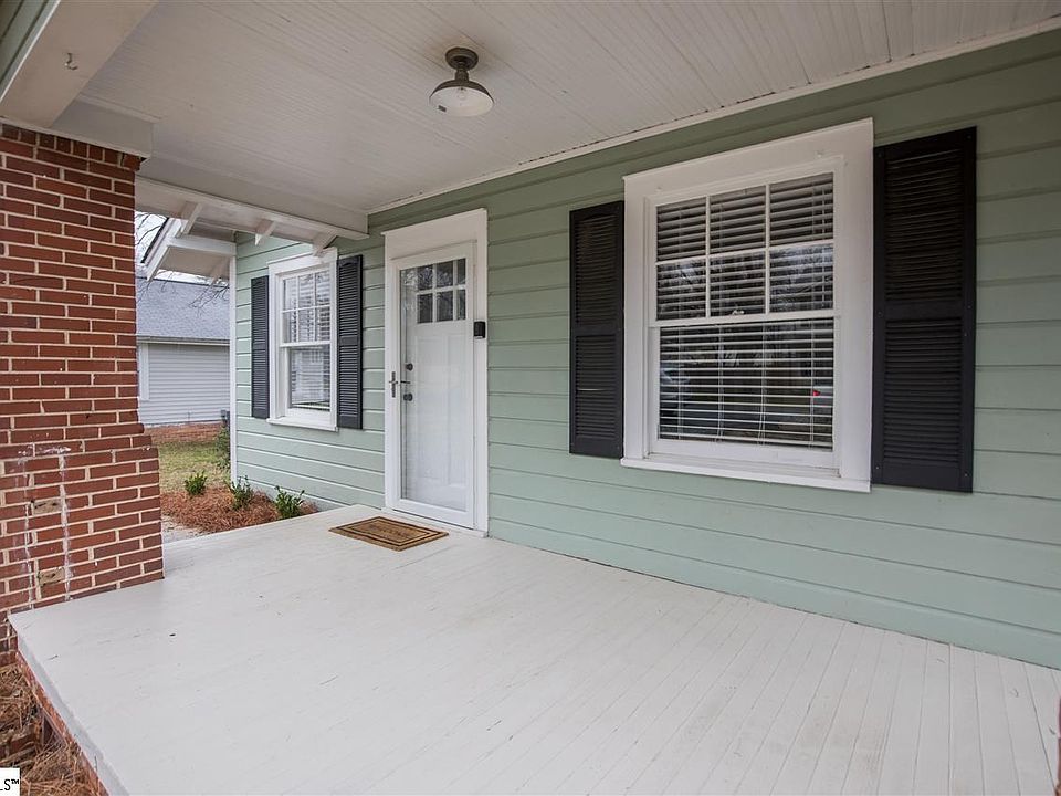 4 Maplecroft St, Greenville, SC 29609 | Zillow