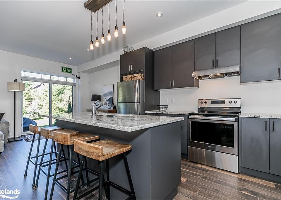 171 Snowbridge Way The Blue Mountains, ON, L9Y0V1 - Apartments for Rent ...