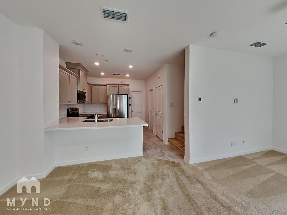 5301 E Commerce Way Sacramento CA | Zillow