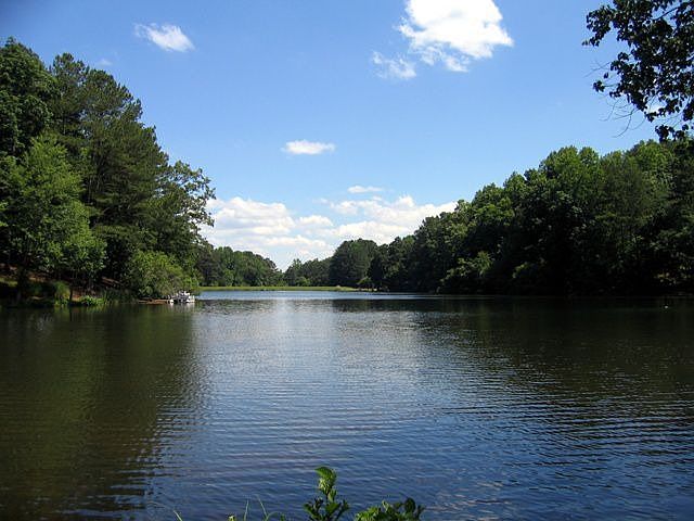 25 Spring Lake Trl, White, GA 30184 | Zillow