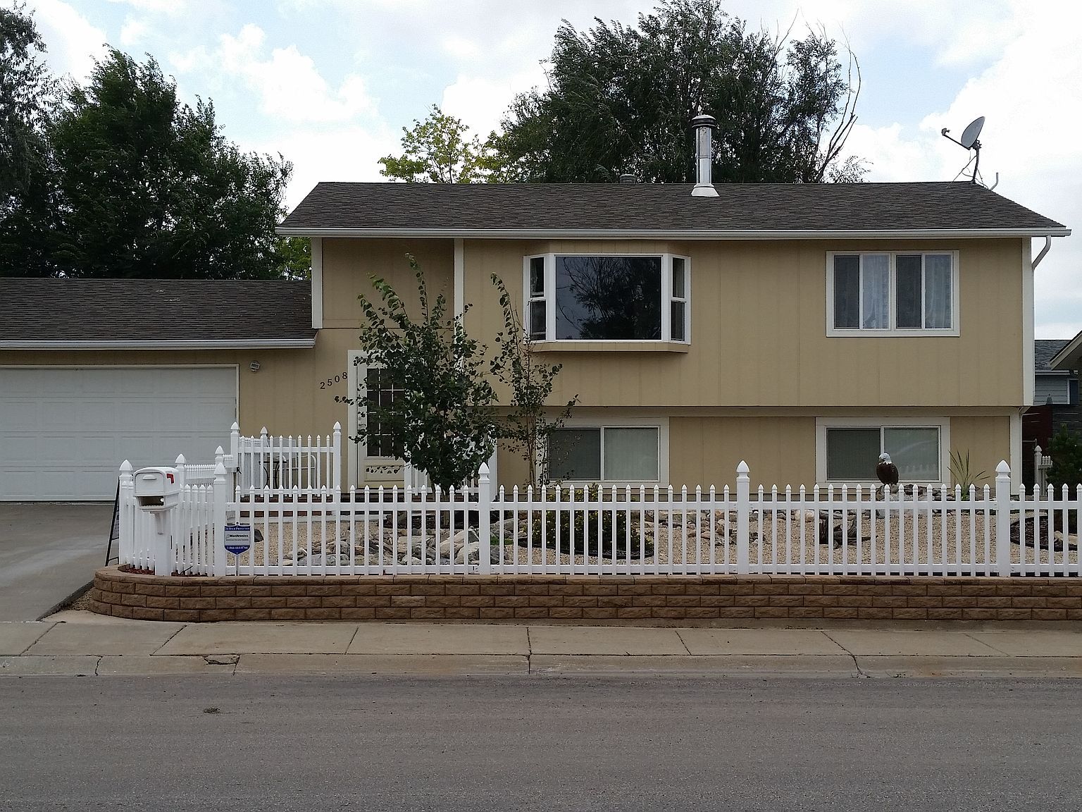 2508 S Emerson Ave, Gillette, WY 82718 | Zillow