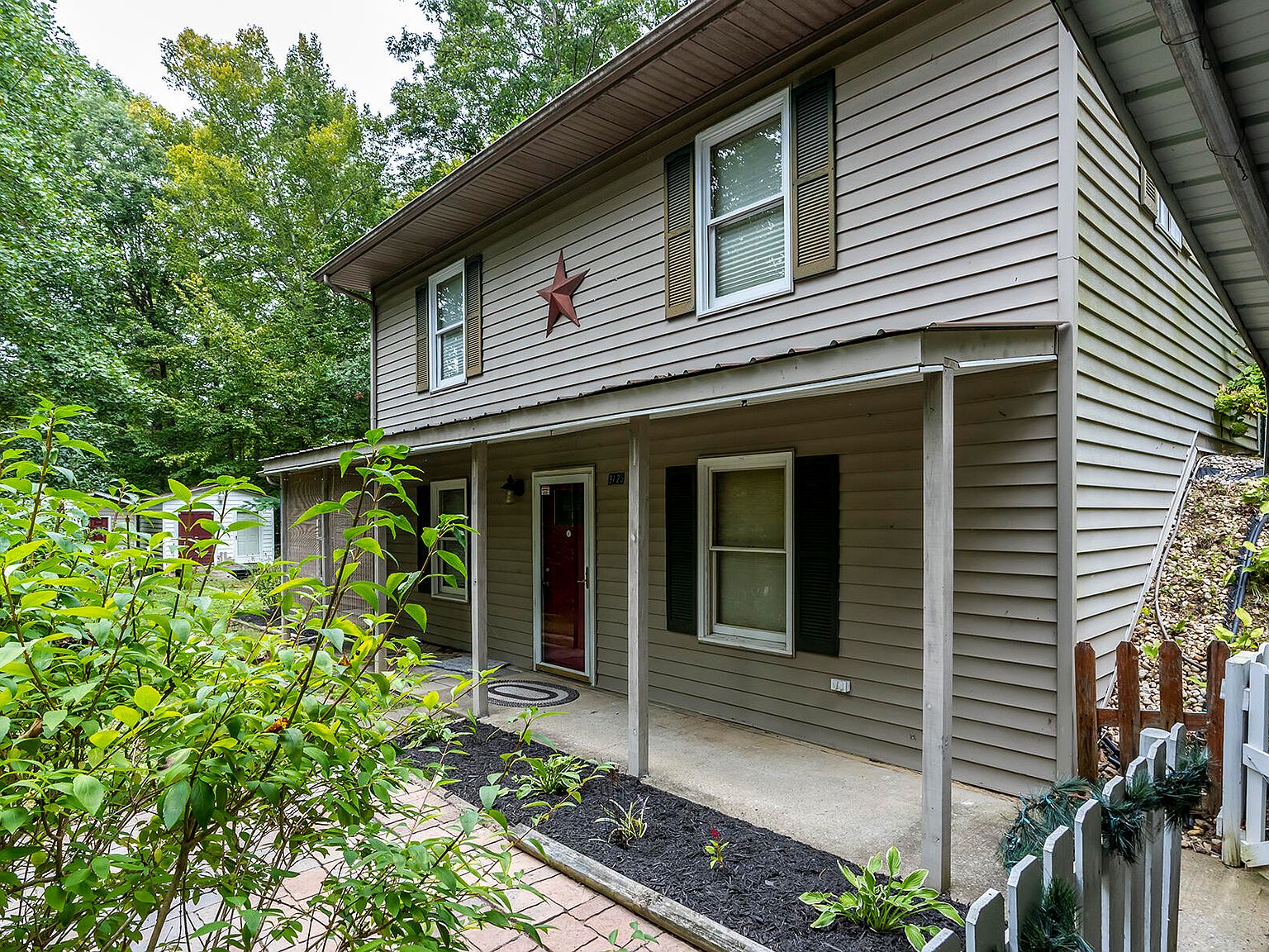 3125 Cat Creek Rd, Stanton, KY 40380 | MLS #23017630 | Zillow