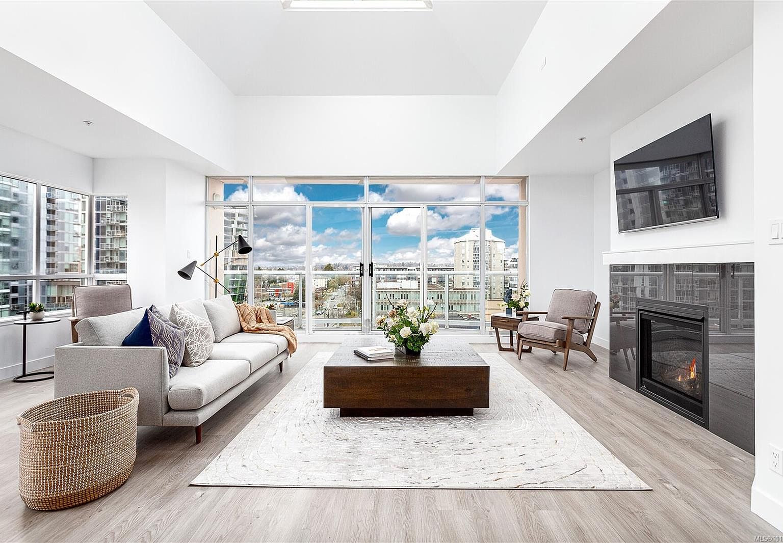 1010 View St #1102, Victoria, BC V8V 4Y3 | MLS #1012925 | Zillow