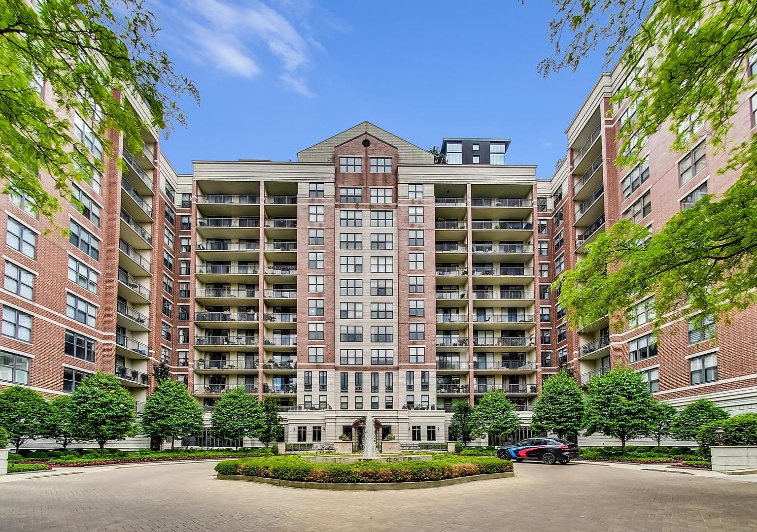 55 W Delaware Pl APT 705, Chicago, IL 60610 | Zillow