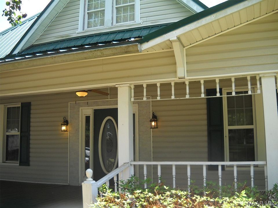 132 S College St, Newton, AL 36352 | MLS #539801 | Zillow