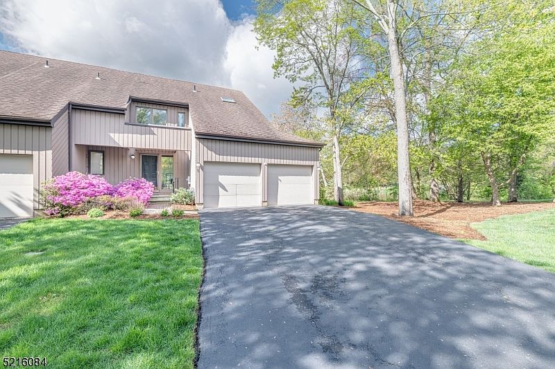 5 Jenni Ln, Morristown, NJ 07960 | Zillow