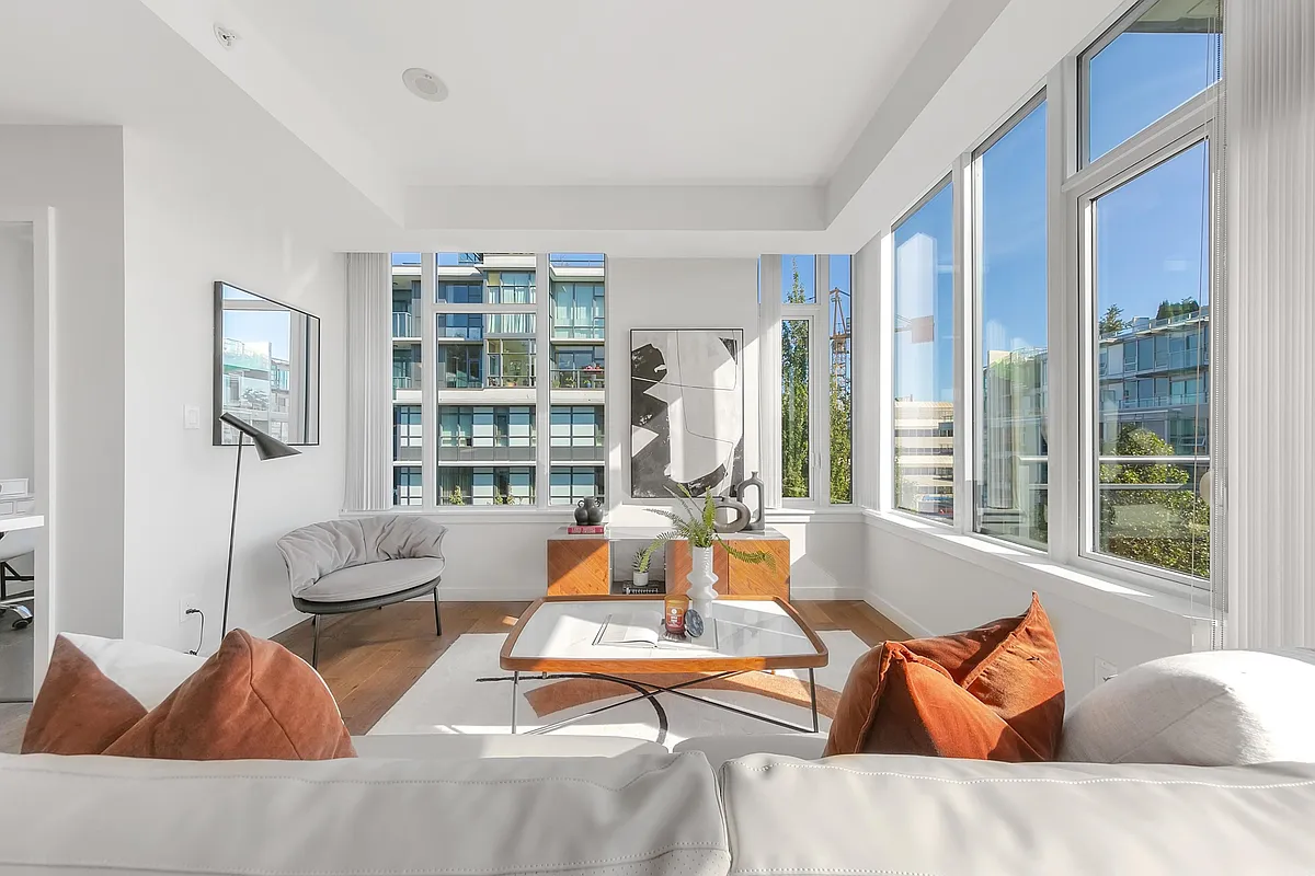 2565 Maple St Apt 602, Vancouver, BC V6J0C8 | HotPads