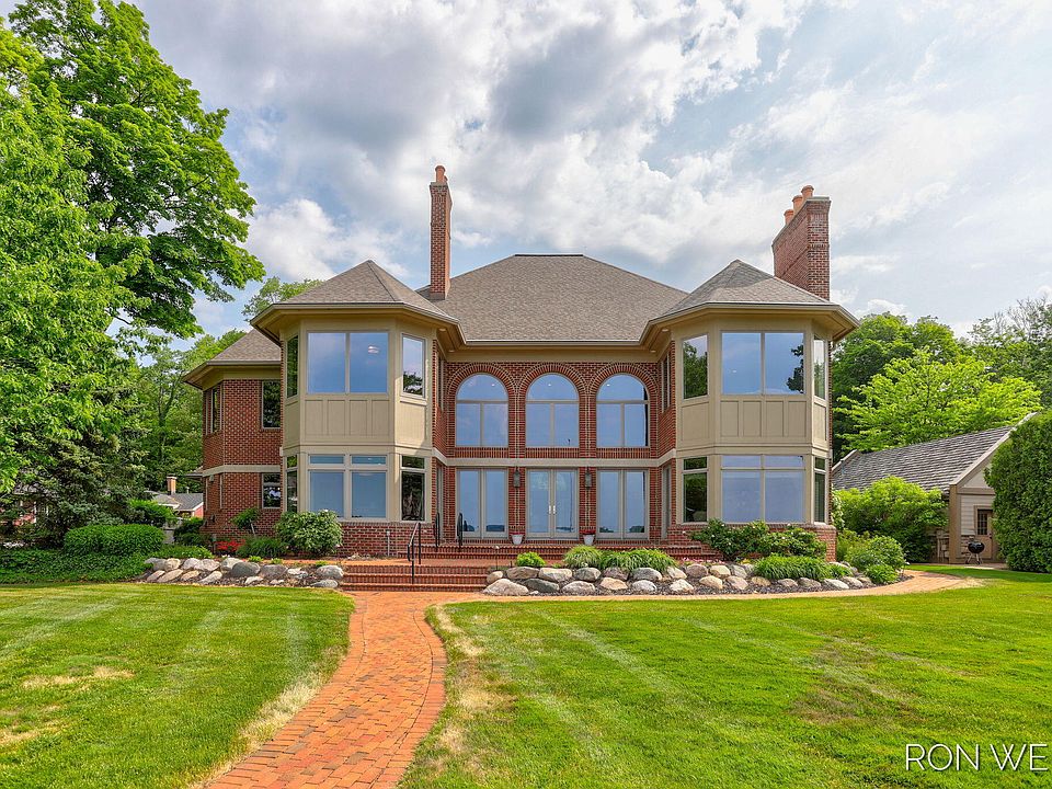 1594 Waukazoo Dr, Holland, MI 49424 | Zillow