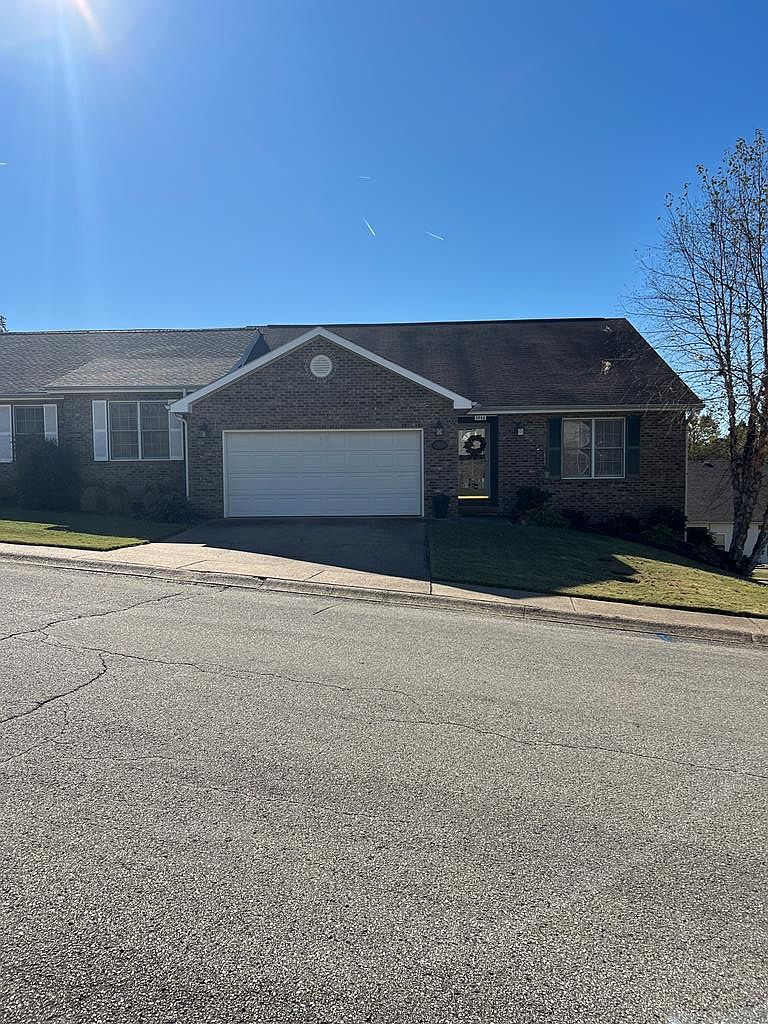 398A Paris Hwy, Paris, TN 38242 | MLS #130792 | Zillow