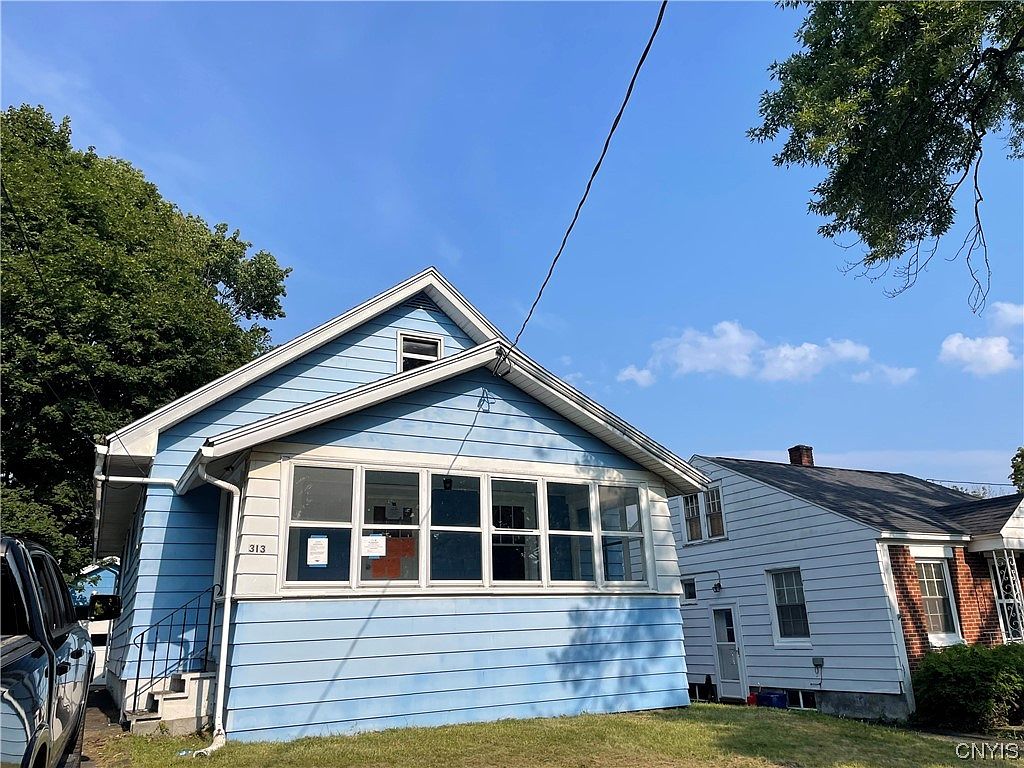 313 Clover Ridge Dr, Syracuse, NY 13206 | Zillow