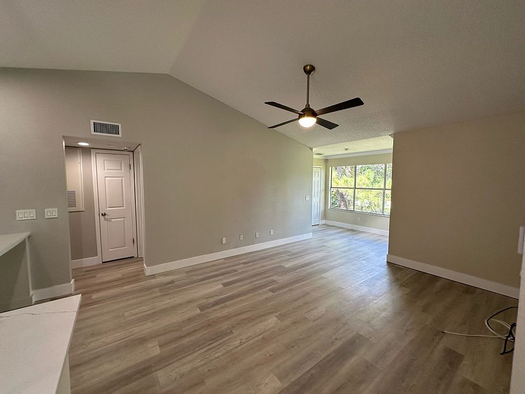 5104 Conroy Rd APT 226, Orlando, FL 32811 | Zillow