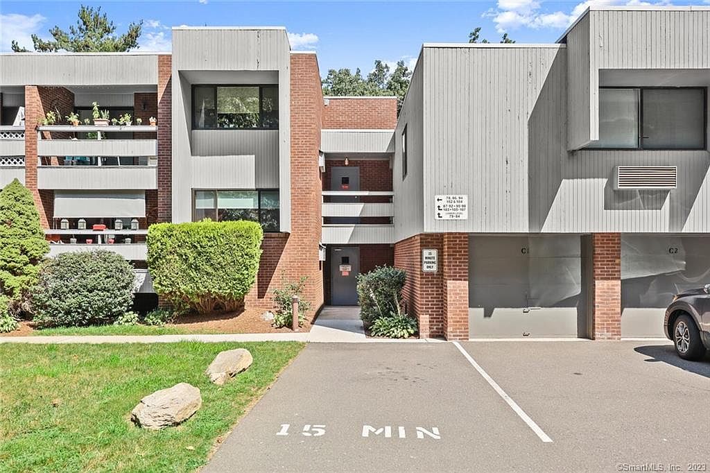 97 Wilton Crst UNIT 97, Wilton, CT 06897 | Zillow