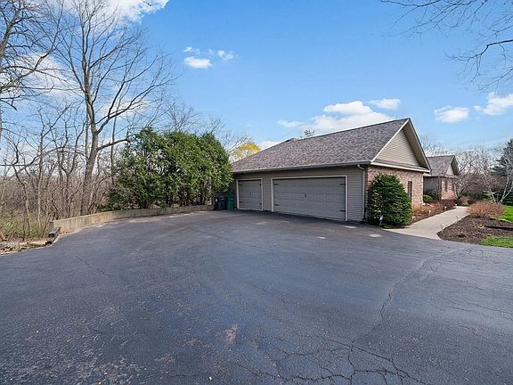 7676 Forest Way, Roscoe, IL 61073 | Zillow