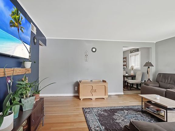 3815 W Toepfer Rd E, Warren, MI 48091 | MLS #20250026494 | Zillow