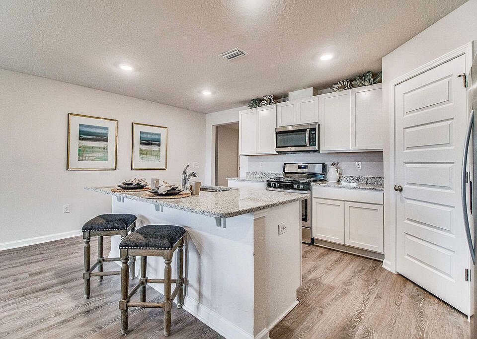 3431 Phoenix Ct, Crestview, FL 32539 | Zillow