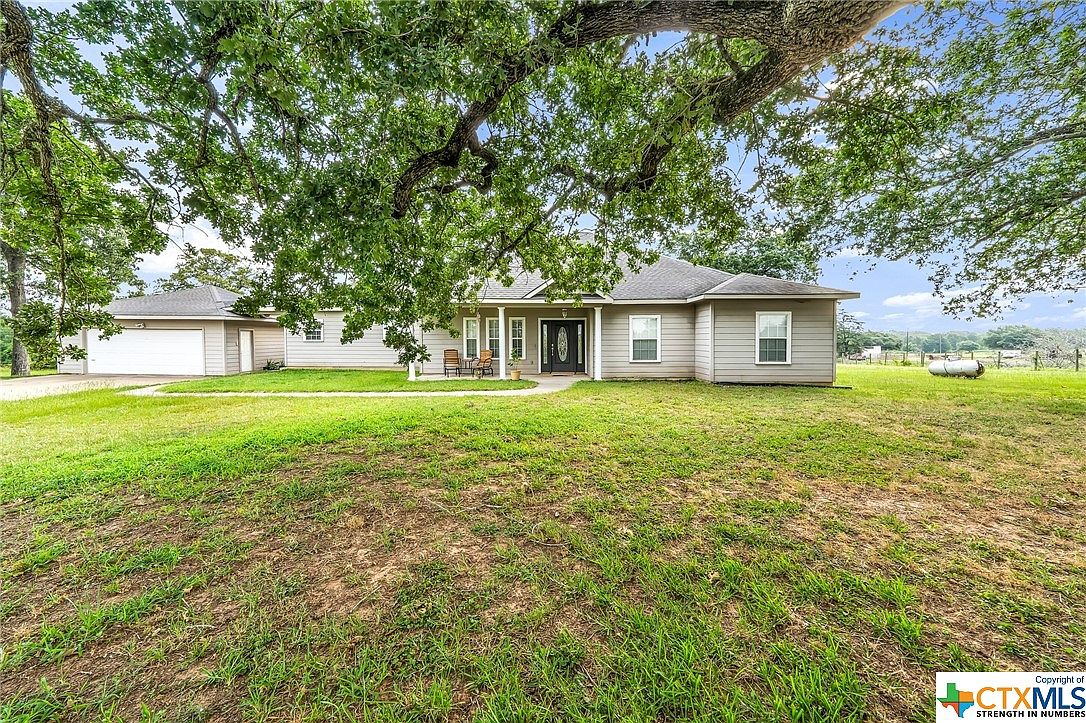 1093 County Road 431, Dime Box, TX 77853 | Zillow