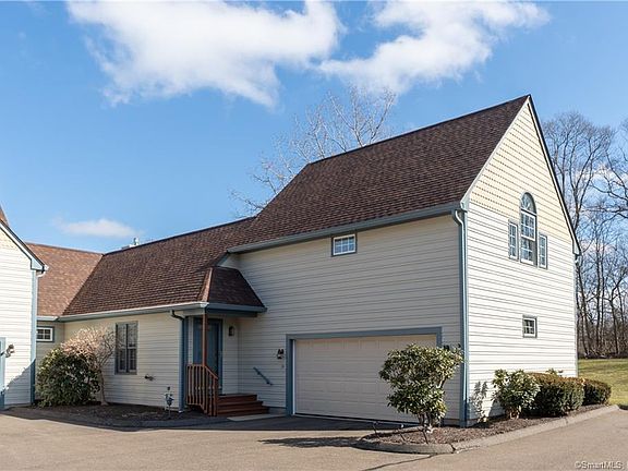 34 L Hermitage Dr #34, Shelton, CT 06484 | Zillow