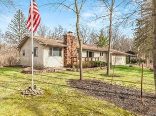 1078 N Ravensview Trl NW, Milford, MI 48381 | MLS #20230076971 | Zillow