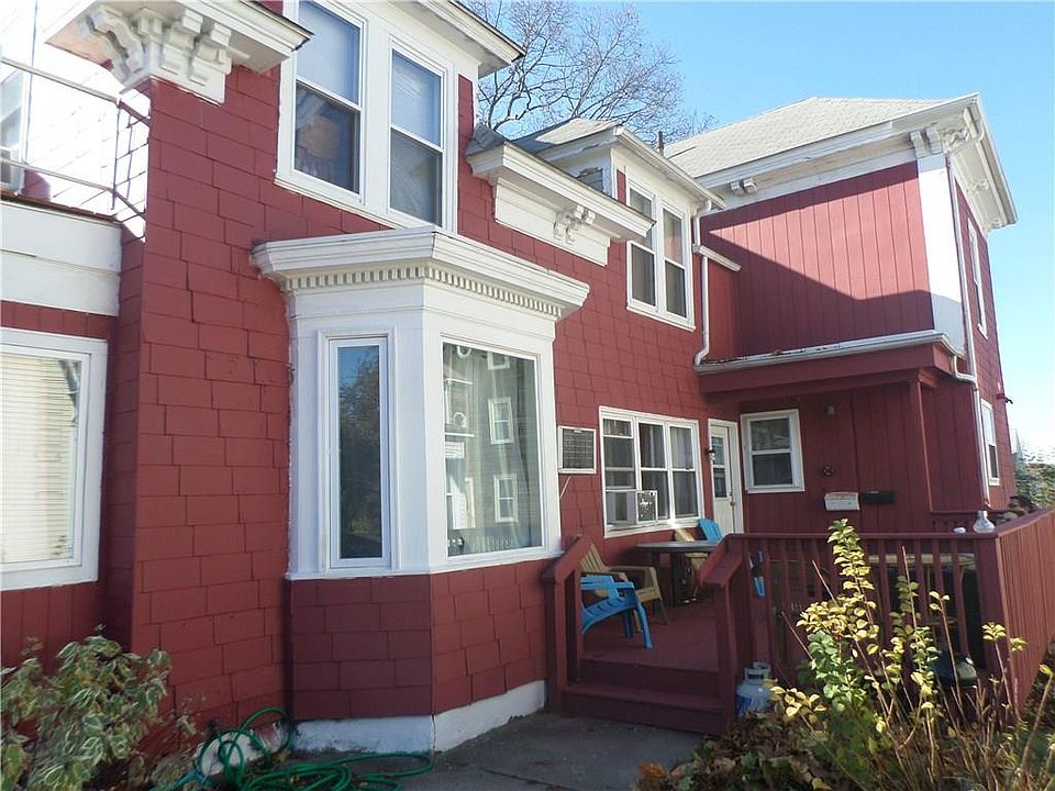 569 Park Ave, Woonsocket, RI 02895 | Zillow