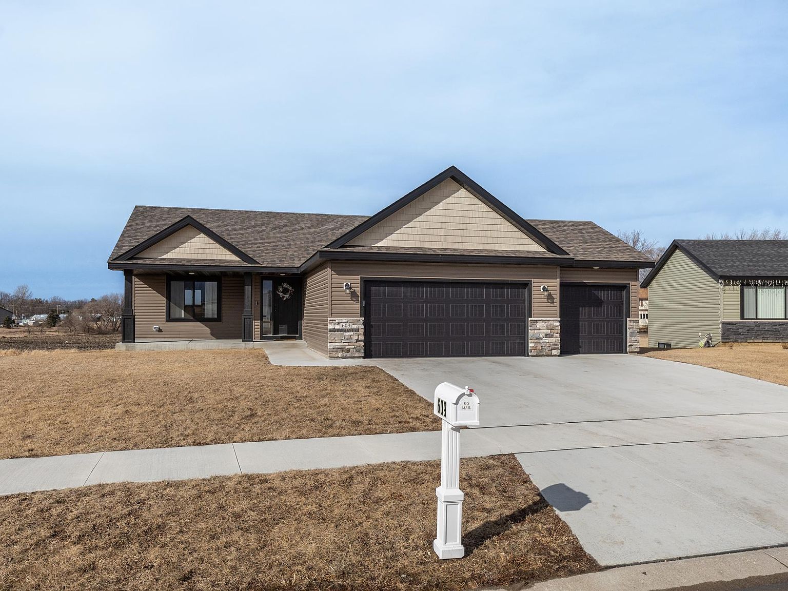 609 9th St, Wanamingo, MN 55983 | MLS #6676080 | Zillow