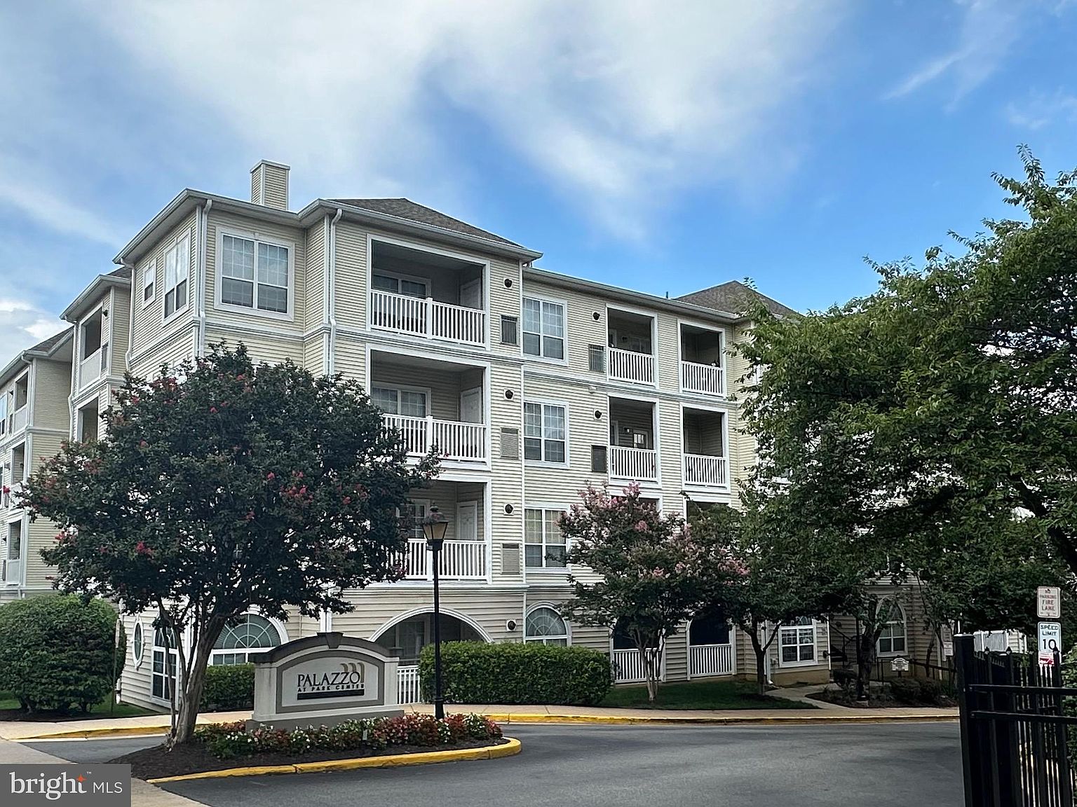 4561 Strutfield Ln APT 3216, Alexandria, VA 22311 | Zillow