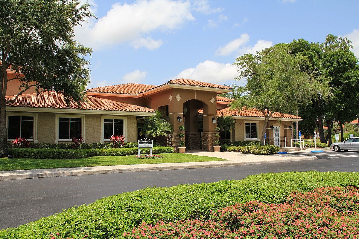 9805 Arbor Oaks Ln APT 302, Boca Raton, FL 33428 | Zillow