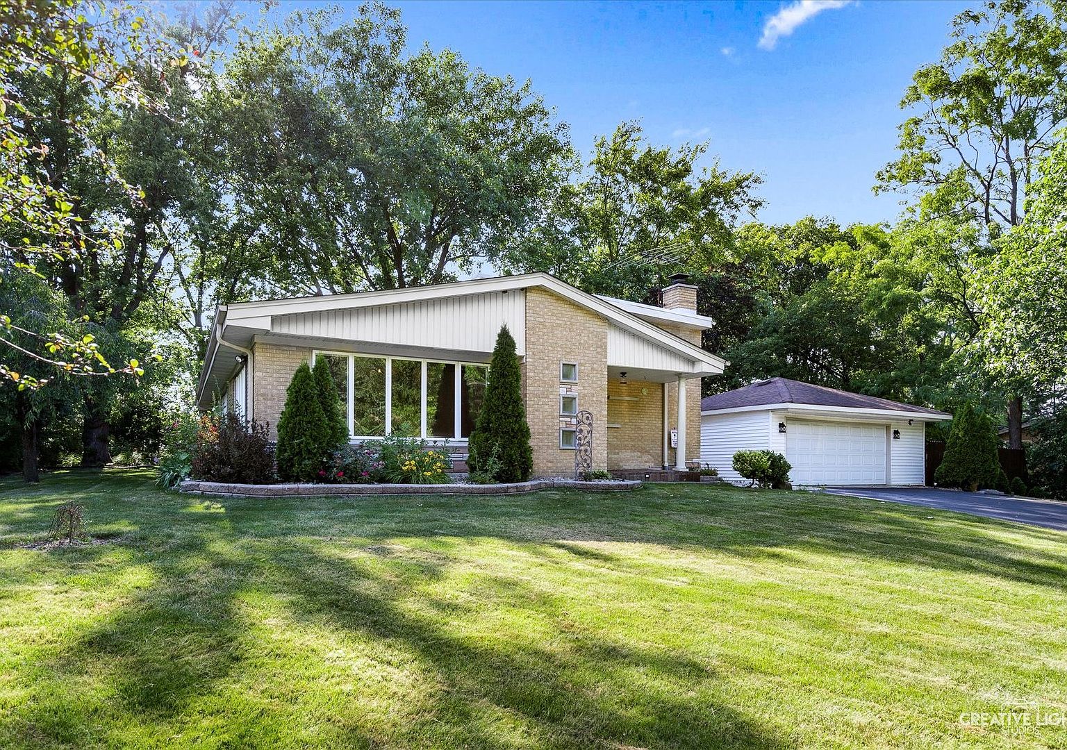 9044 S 85th Ct, Hickory Hills, IL 60457 | Zillow