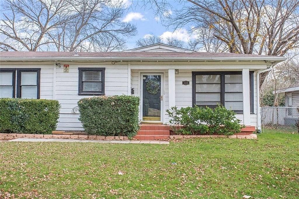1115 Roosevelt St, Arlington, TX 76011 | Zillow